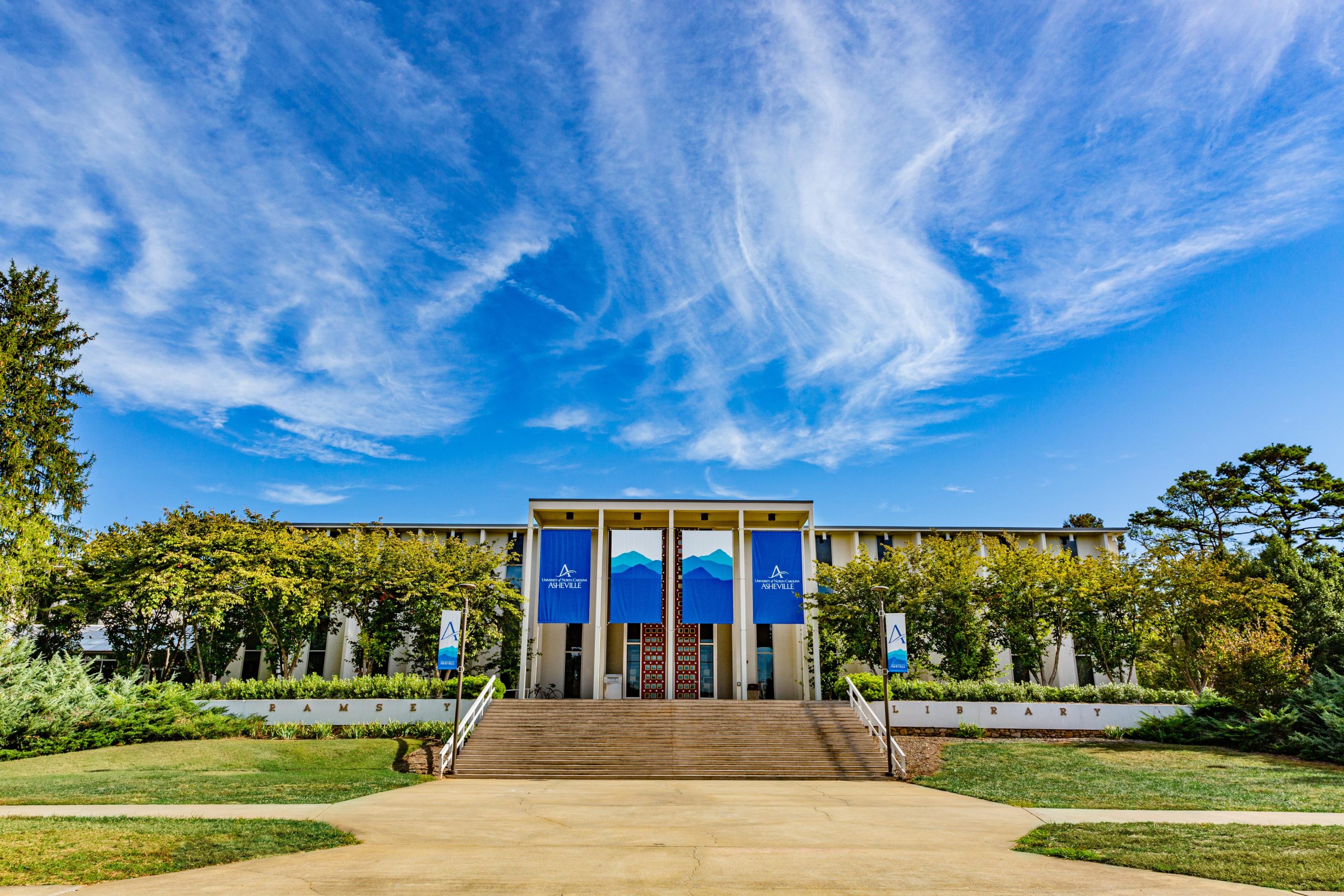 Employee Recognition Celebration 2023 - News And Events | UNC Asheville